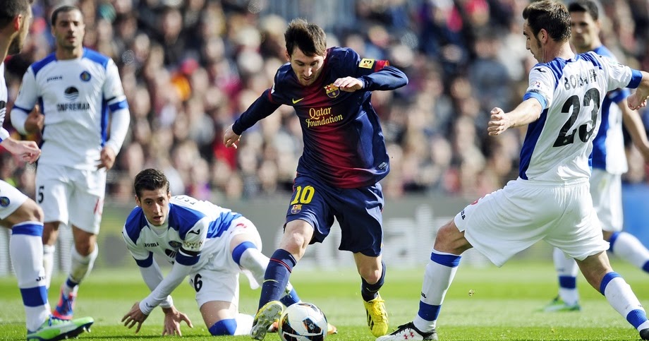 Amazing Videos: Lionel Messi The King of Skipping Challenges ,Tackles ...