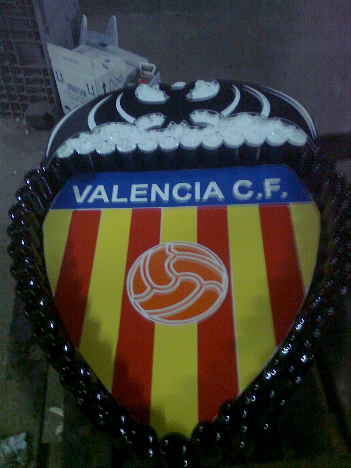 ARTE EN LATA RAMIRIN: ESCUDO VALENCIA CF