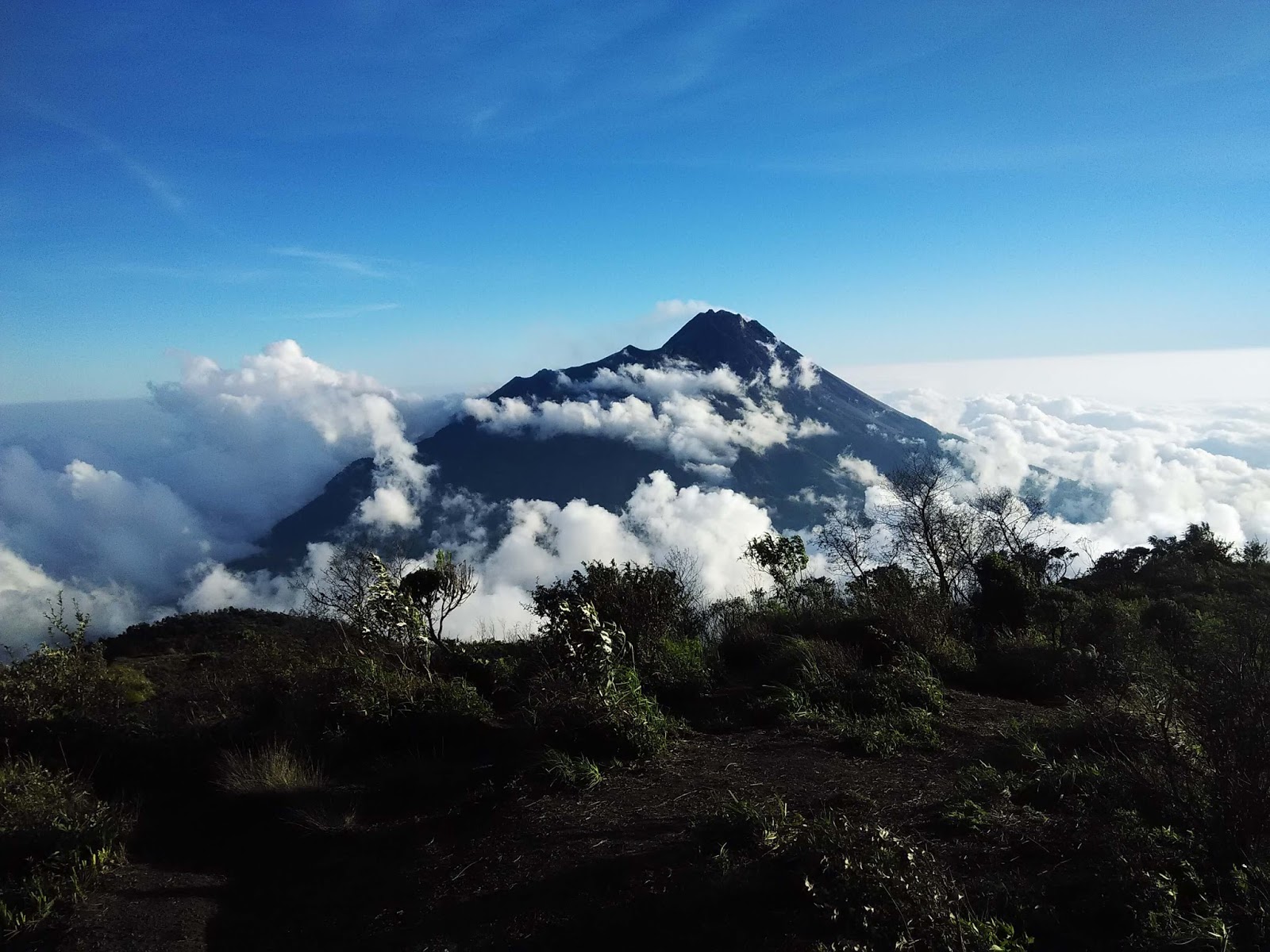 Info Lengkap Pendakian Gunung Merbabu Via Selo Lama Update