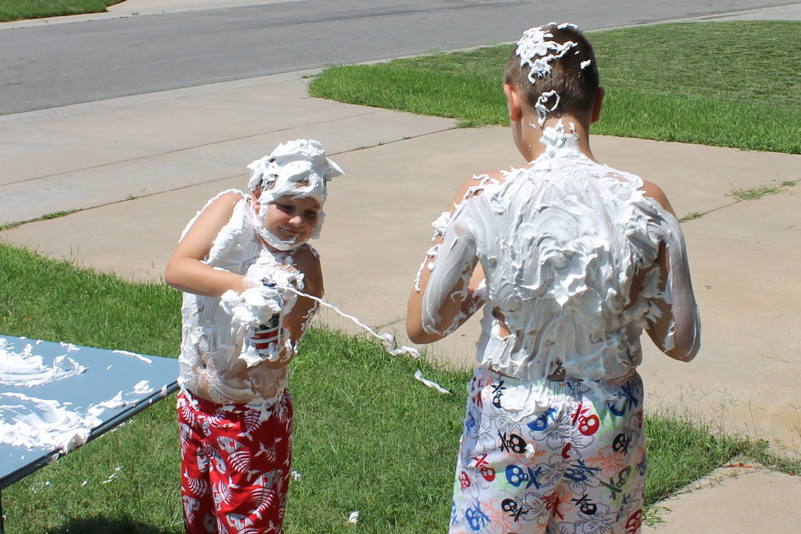 The Logan's: Shaving Cream Play