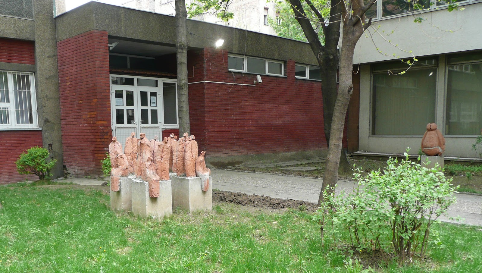 The Decorated School: Sculpture in Schools - What does it do?