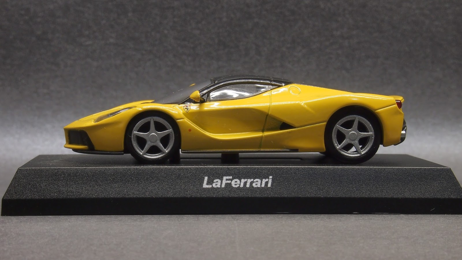 My 1-64 World Minicar collection: Kyosho 1/64 minicar Ferrari 12 ...
