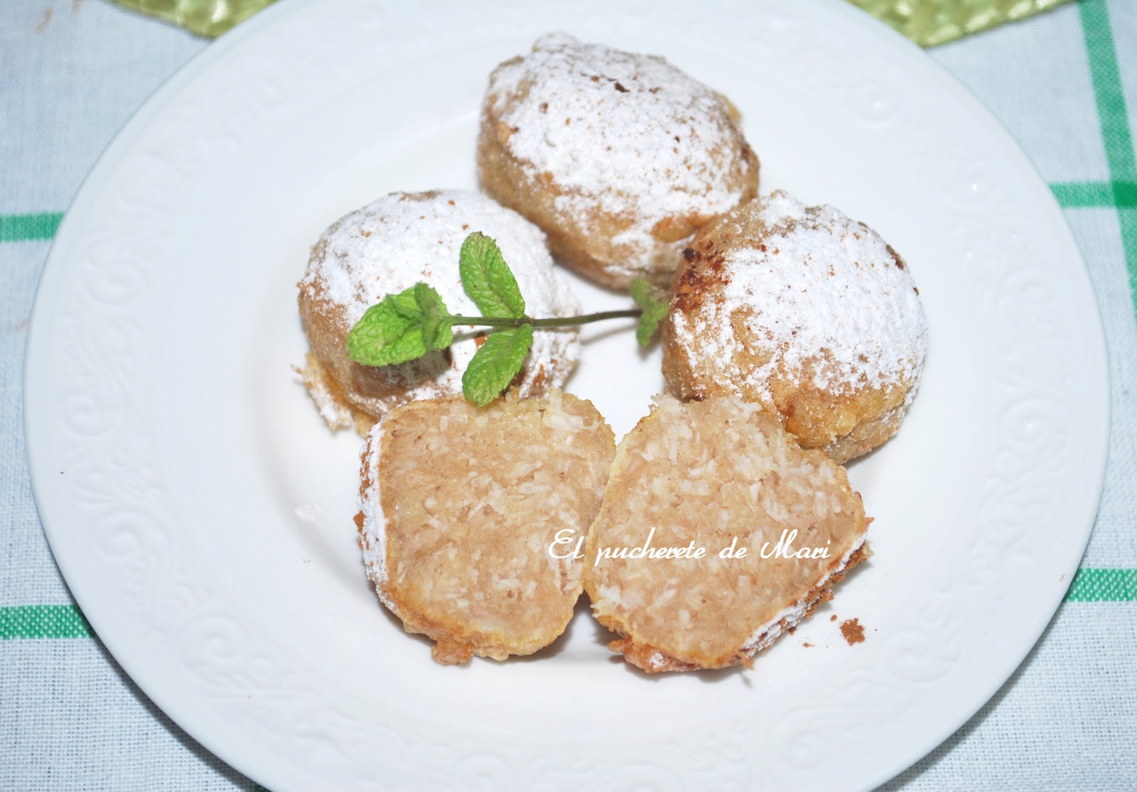 BOLITAS DE PAN, COCO Y CANELA