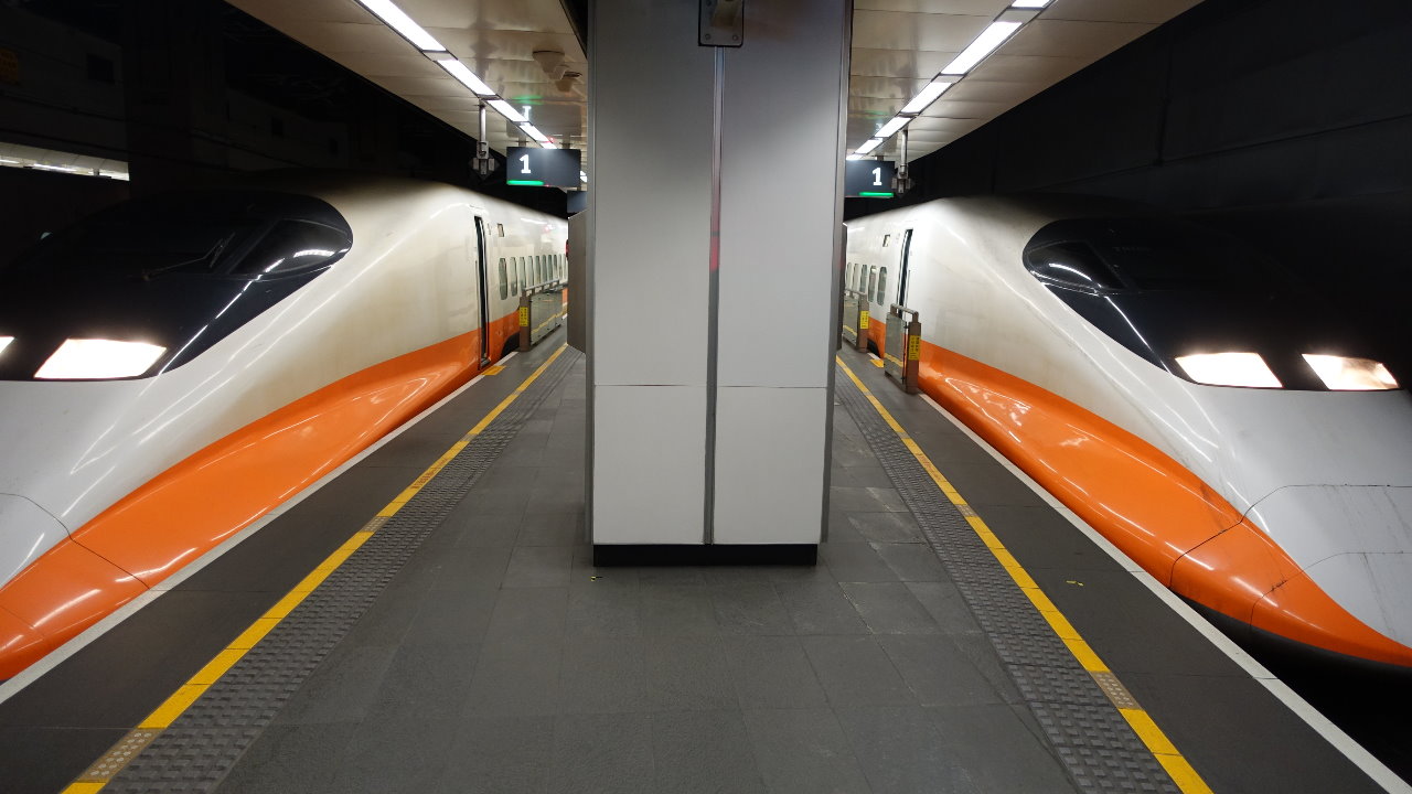 鐵貓＝鐵道與貓的完美結合: 台灣高鐵700T型列車