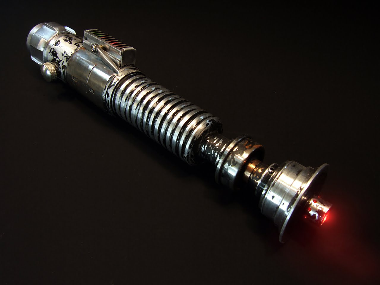 Sandhu: Lightsaber Reference