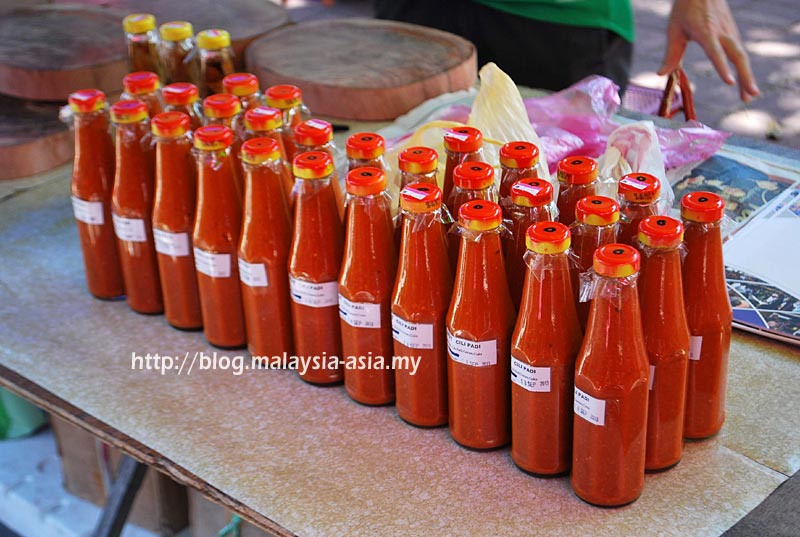 what can i buy from Sabah as gift for friends?