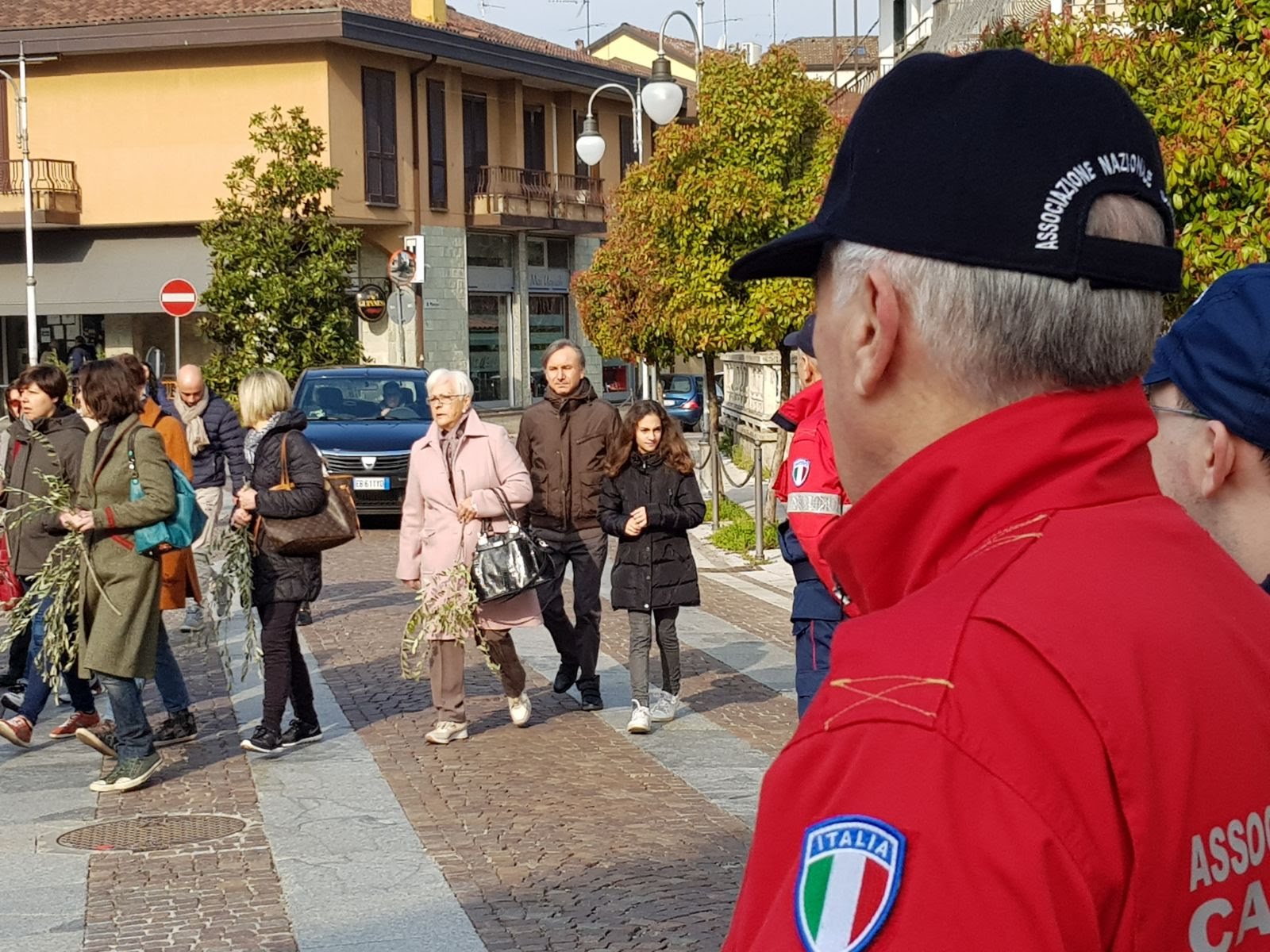 anctrezzosulladda: Comune di Roncello - Domenica delle Palme. Servizio ...