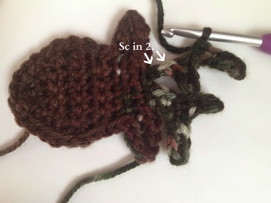 By Jenni Designs: Free Crochet Pattern Tutorial: Deer Head Applique