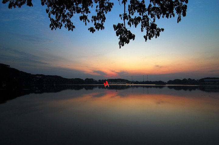 Danau raja ~ Bumi Nusantara