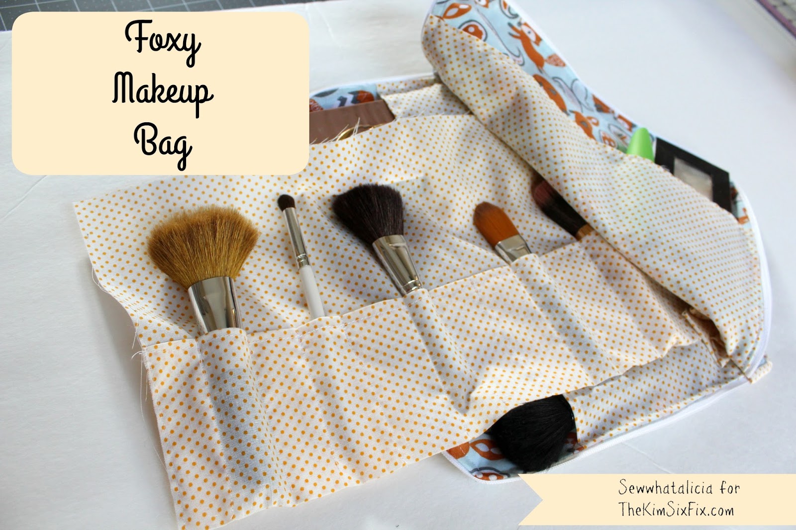 Foxy Makeup Bag | the kimsixfix.com