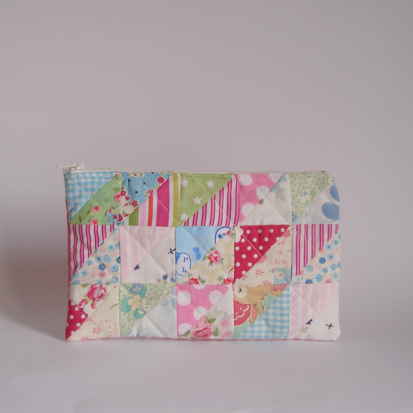 Roxy Creations: Pretty totes and pouch