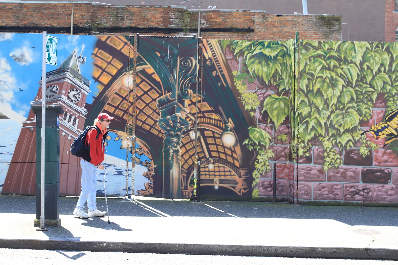 TravelMarx: Pioneer Square Murals: Have Lunch Over Seas