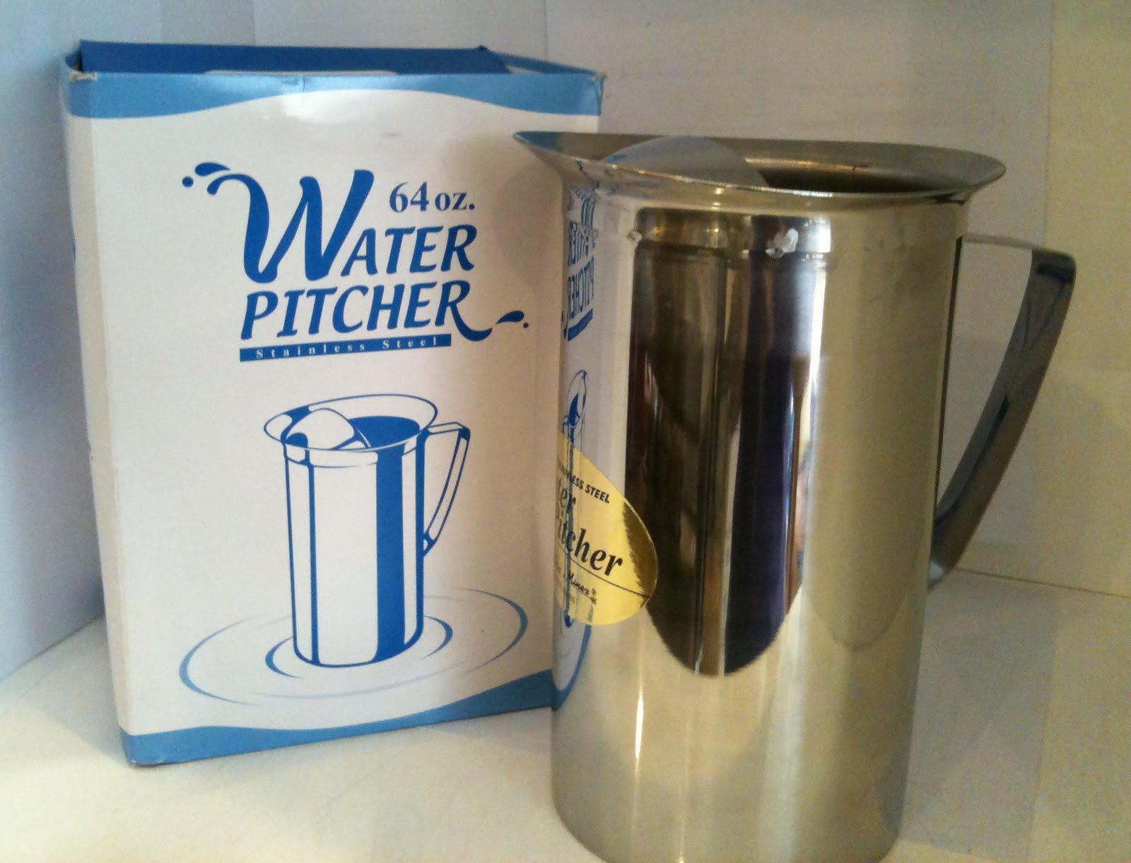 Kedaung: Stainless Steel Pitcher & Ice bucket Kedaung: Stainless Steel Pitcher & Ice bucket