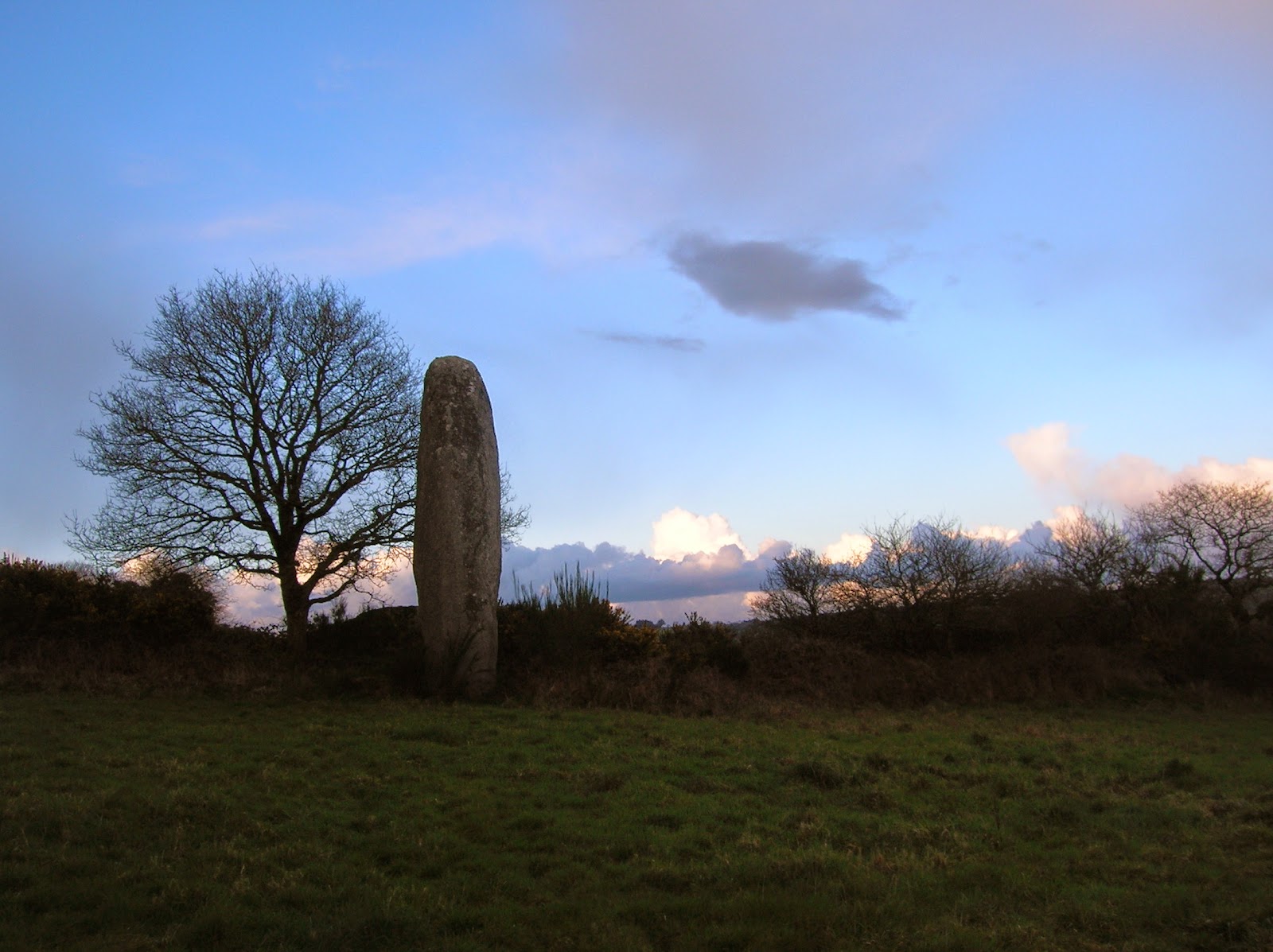 Rosquelfen: Mégalithe du Néolithique