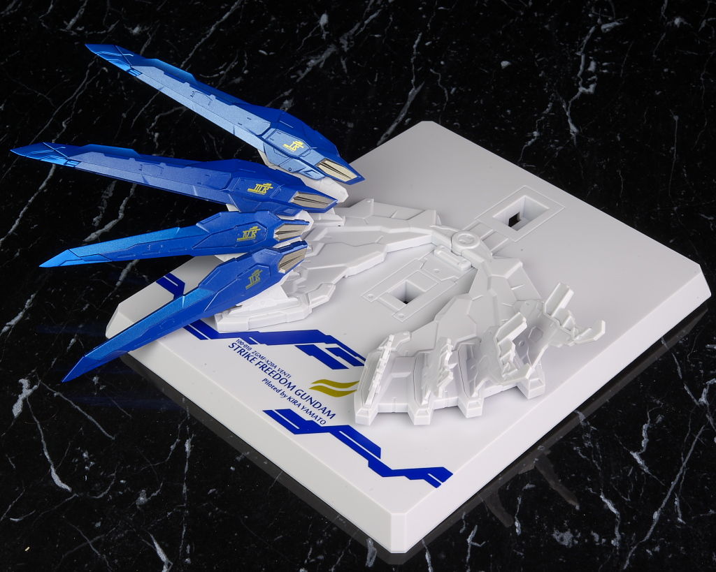 [ Review] - Metal Build - Strike Freedom