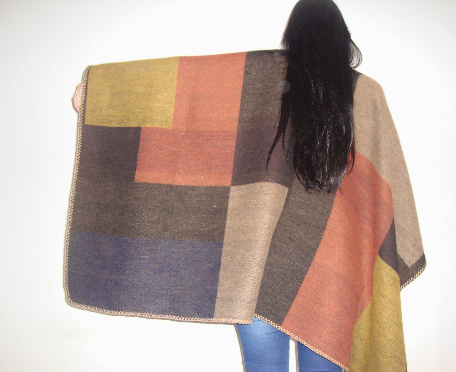 Armario sin Perchas: CÓMO PONERSE UNA CAPA