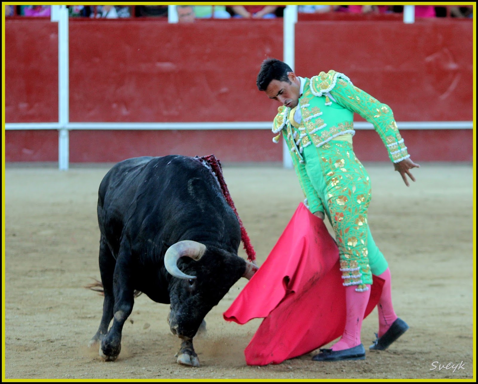 Lascosasdeltoro: Cebreros. Luis González al natural y uno de Iniesta de ...