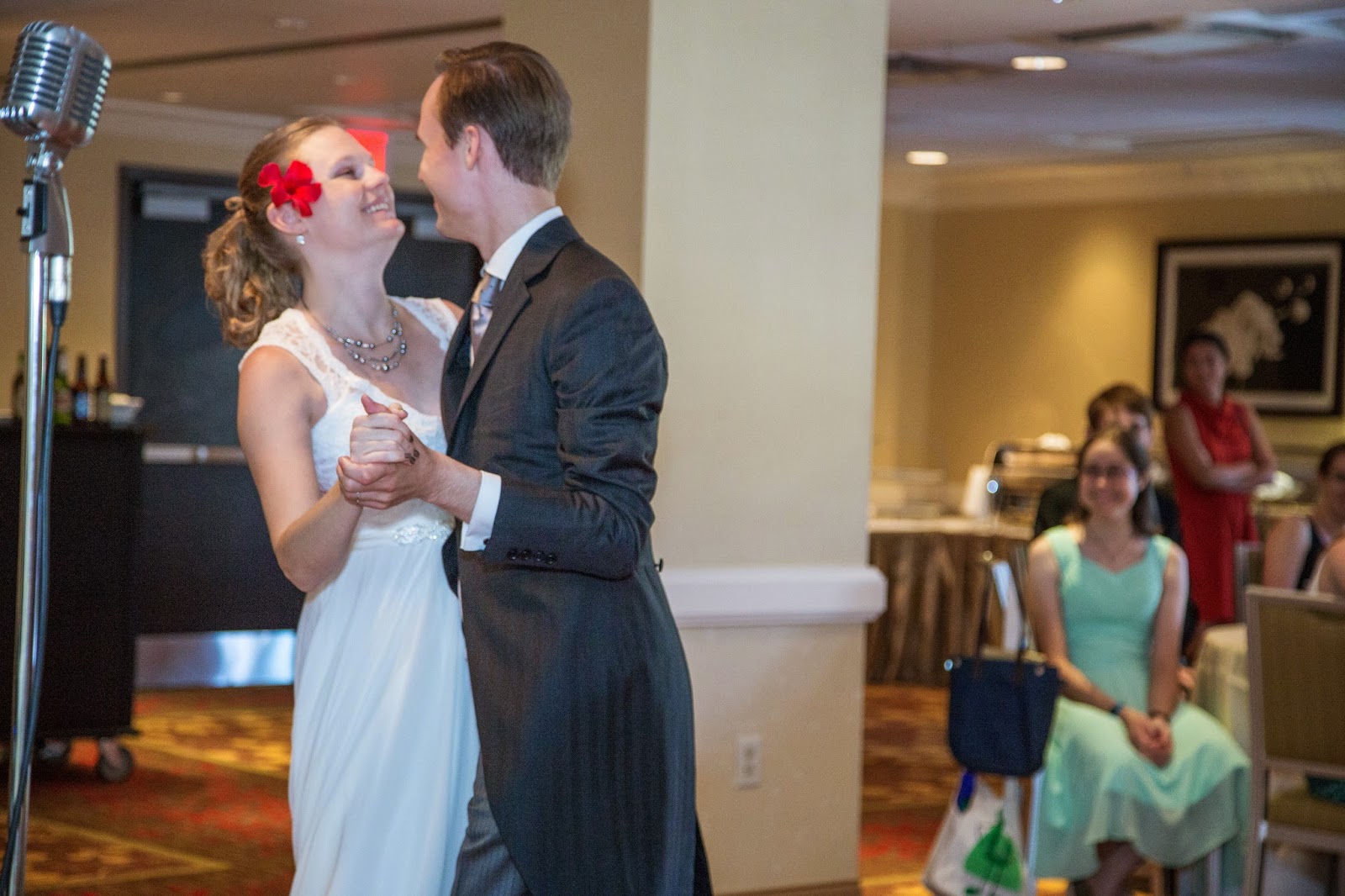 Life, Liberty, and the Pursuit of Elegance: Major Update: Just got Married!