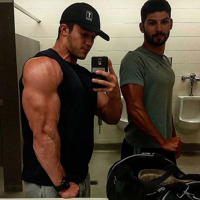 the beauty of male muscle: Blake