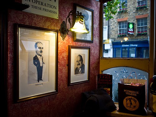 Art Now and Then: The Fitzroy Tavern--London