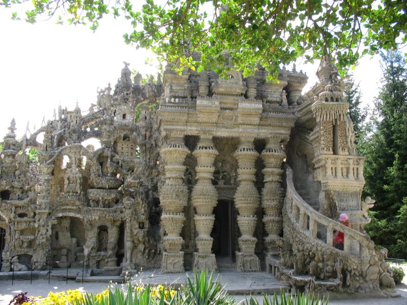 LEAVES OF GRASS: The Ideal Palace, Ferdinand Cheval ~ Palácio Ideal ...