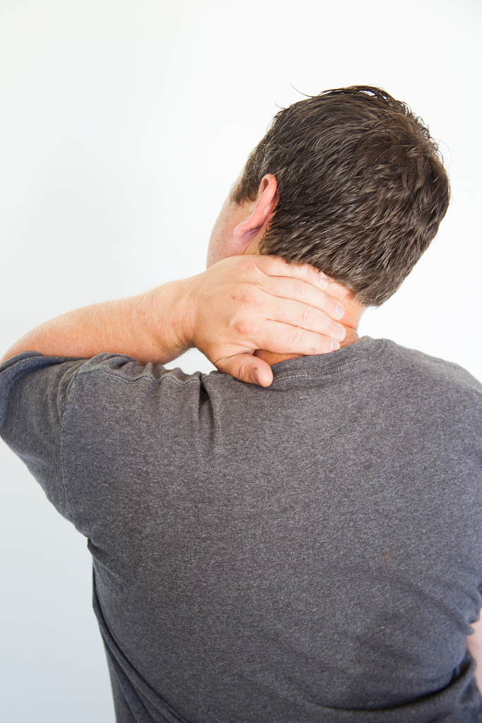 Causes, Symptoms, and Treatments of Neck and Shoulder Pain