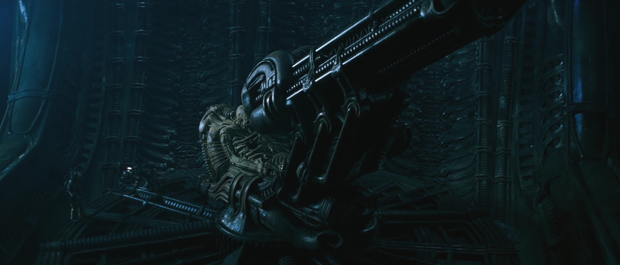 The Single-Minded Movie Blog: Alien vs. Prometheus: A Visual Comparison
