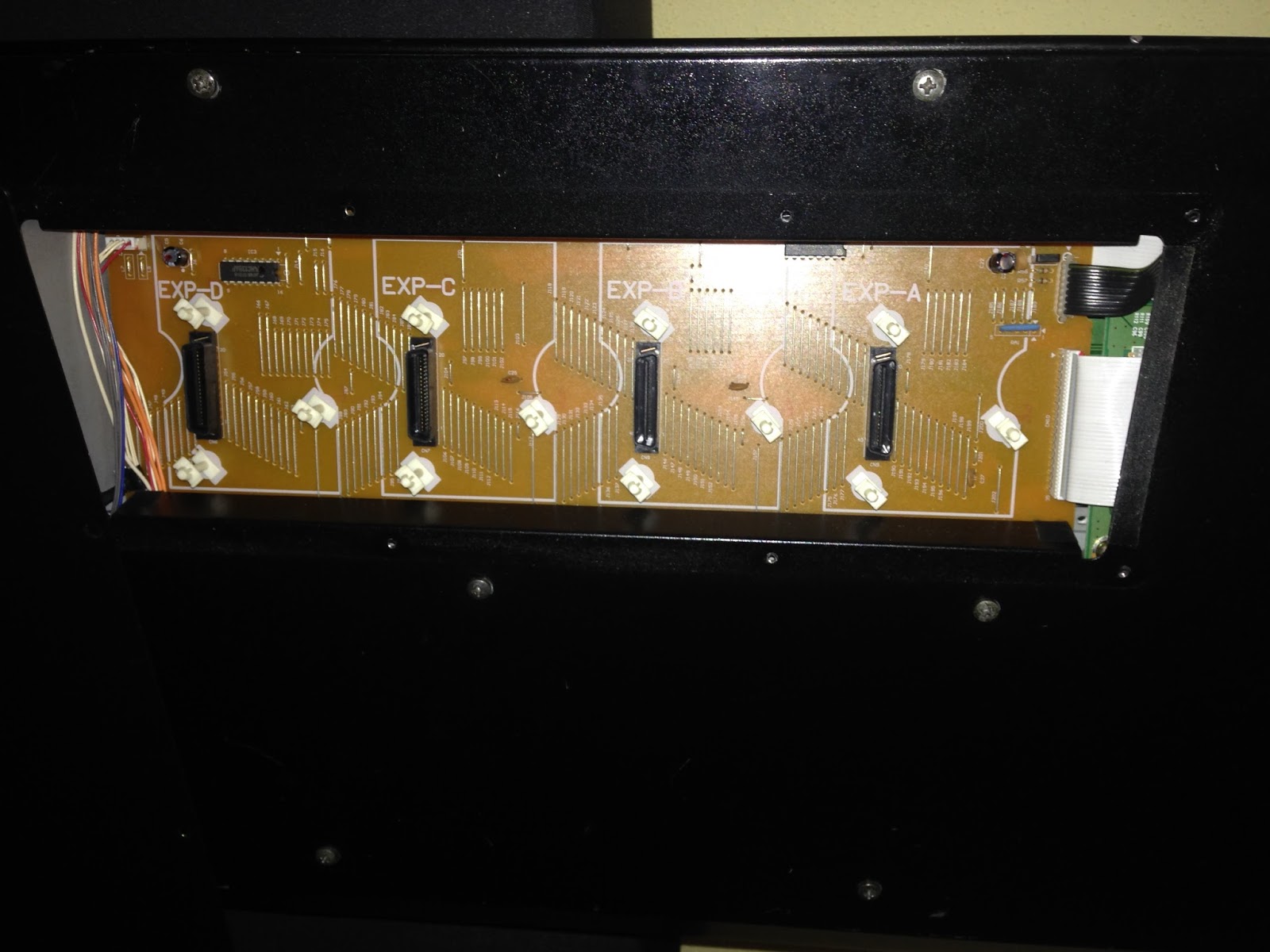 Infrequent Sound [sex.tex] technology: Roland XP-60 Music Workstation ...