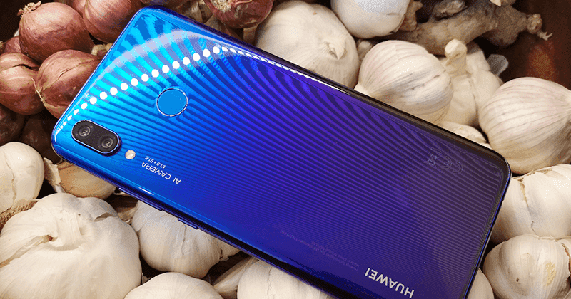 How did Huawei come up with the gradient-colored smartphones today?