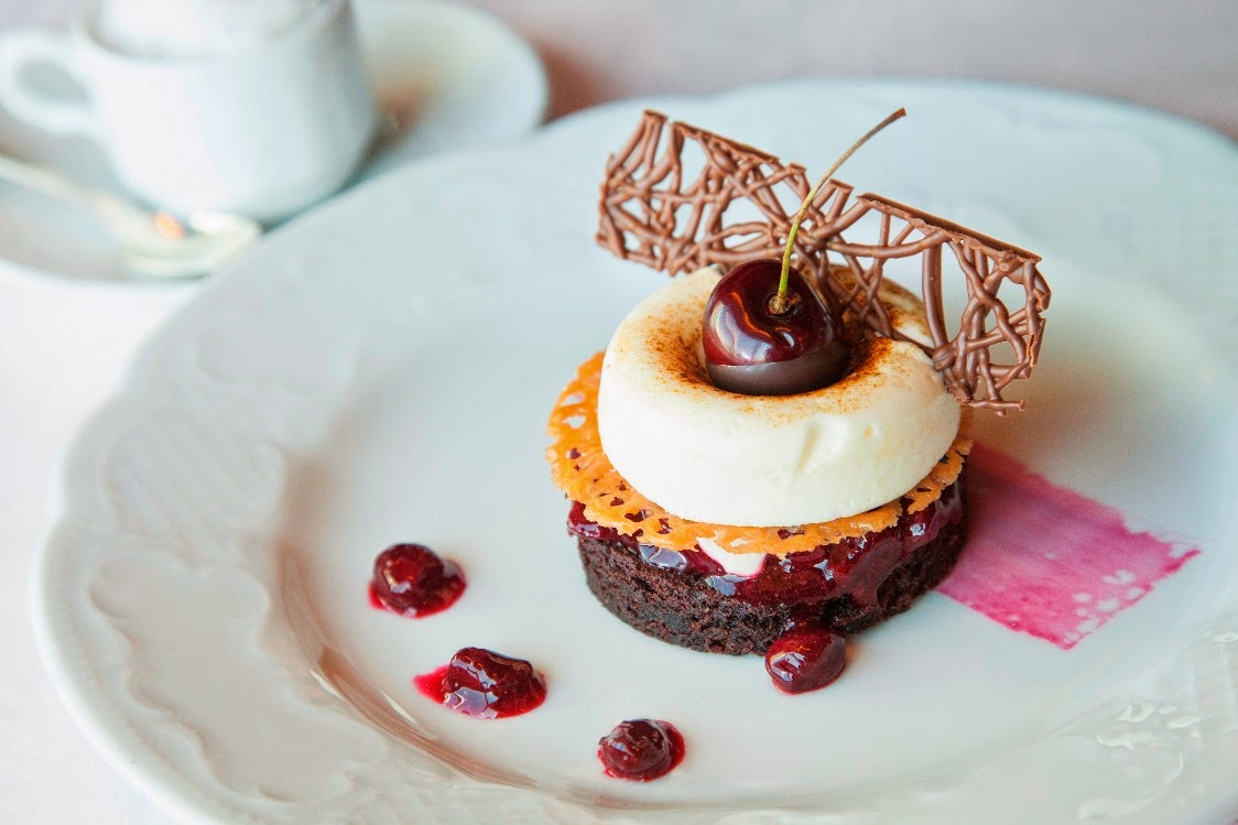 Kee Hua Chee Live!: CRYSTAL CRUISES REDEFINES THE 'FINE' IN FINE DINING ...