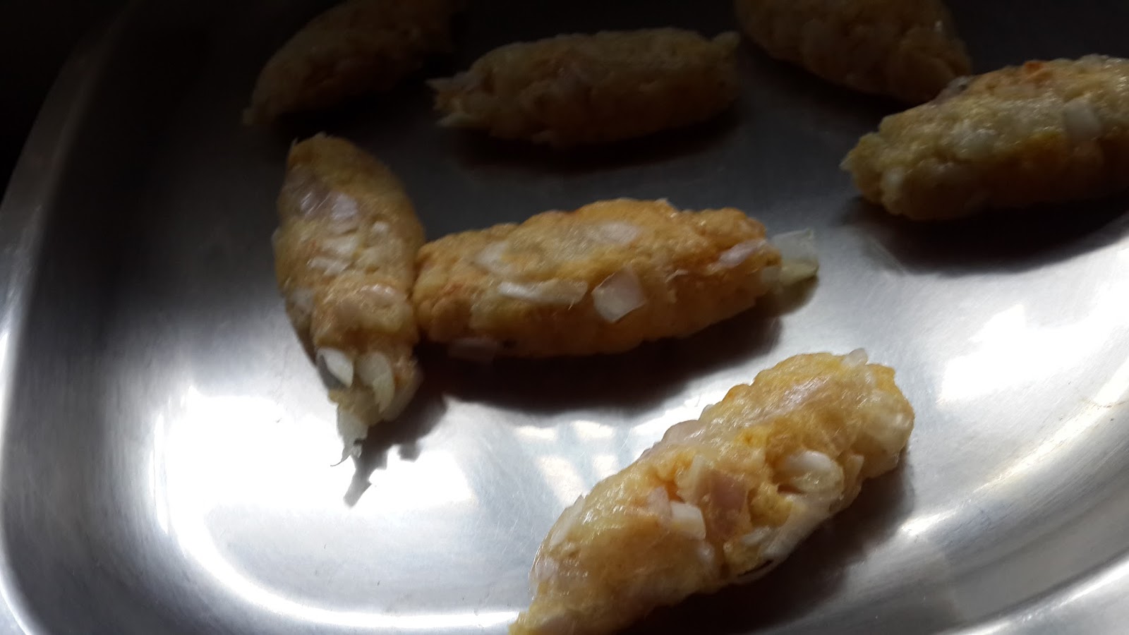 Cooking is Divine :-): Tapioca Root Fritters