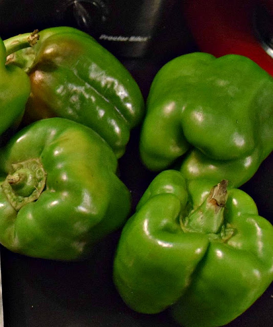 Joy's Jots, Shots & Whatnots: Freezing Peppers