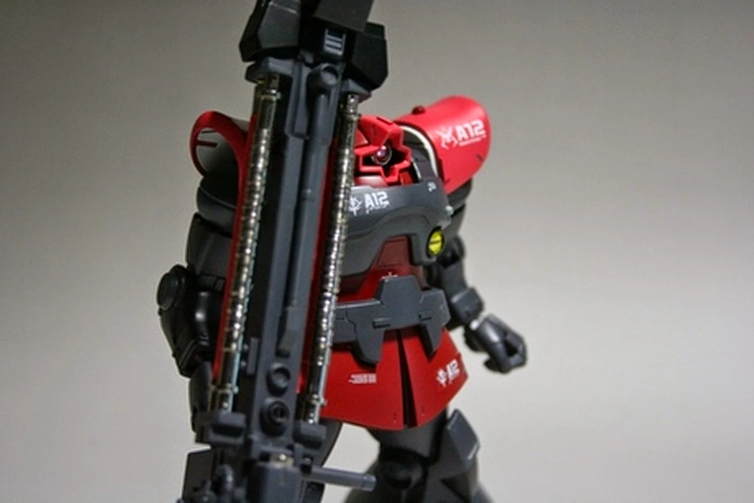 Custom Build: HGUC 1/144 Char's Rick Dom