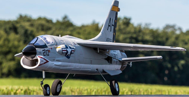 Greatness of the 64mm Freewing F-8 jet | world rc plane