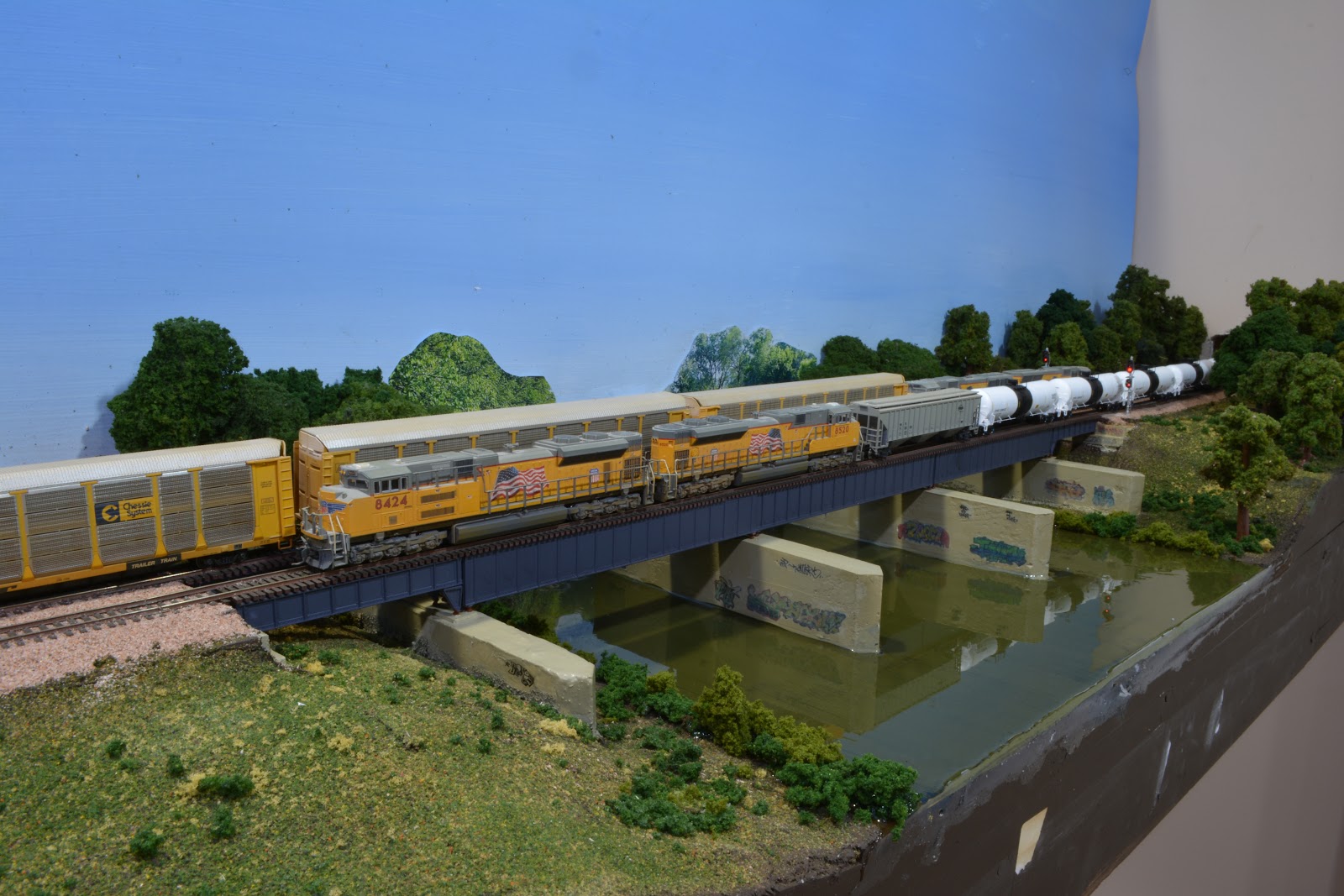 Weekend Update 11/5/17 - page 3 - N and Z Scales - TheRailwire