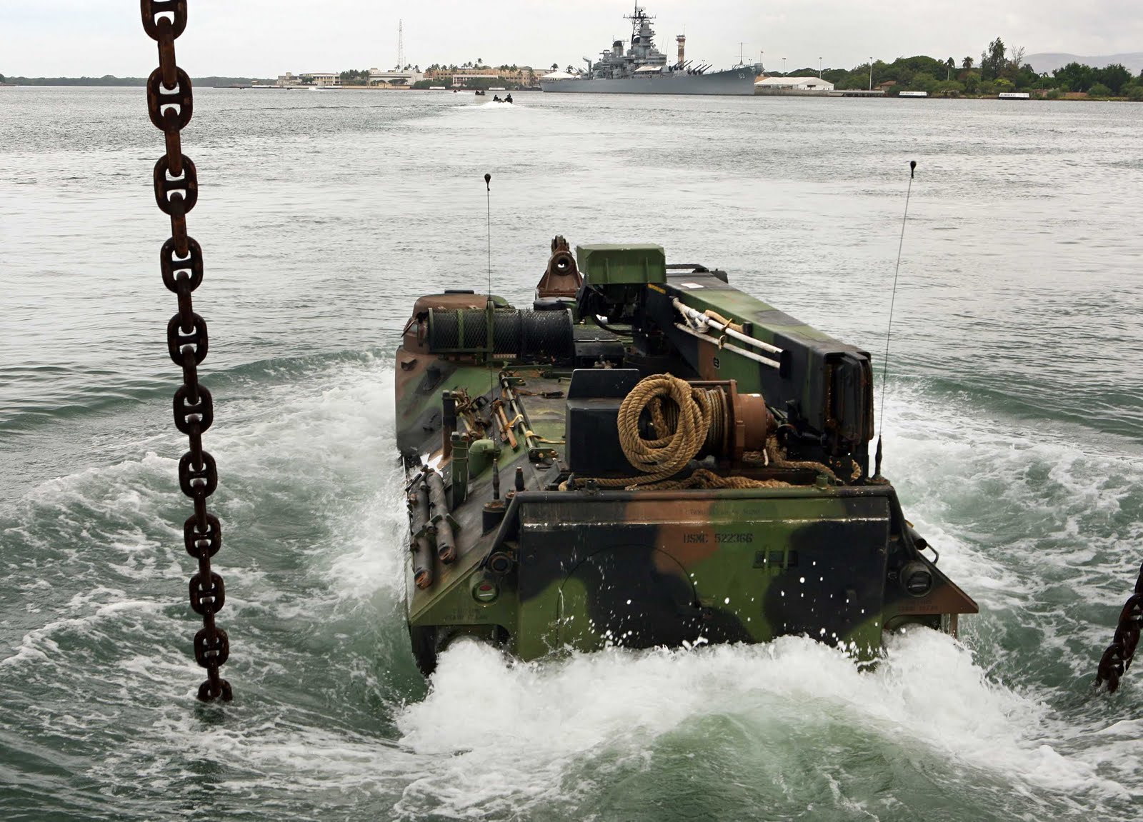 Defense News: Amphibious Assault Vehicle
