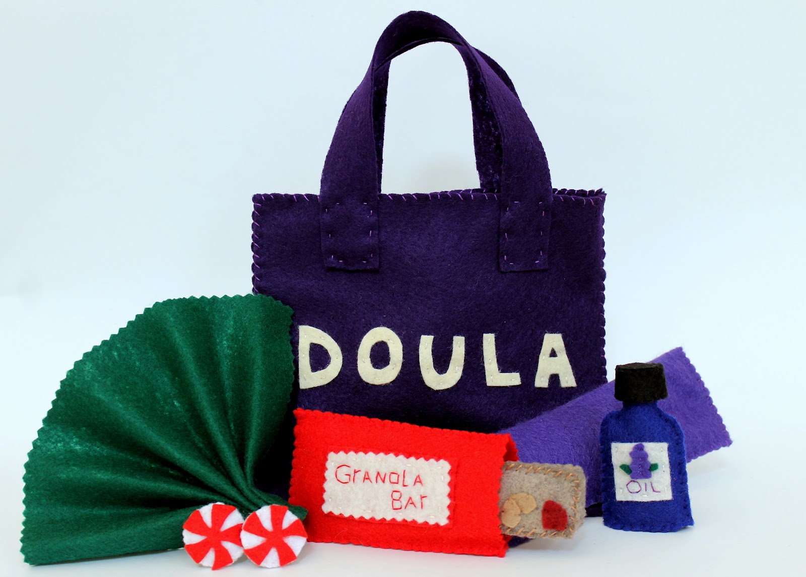 Mama's Felt Cafe: What's in a Doula's Bag?