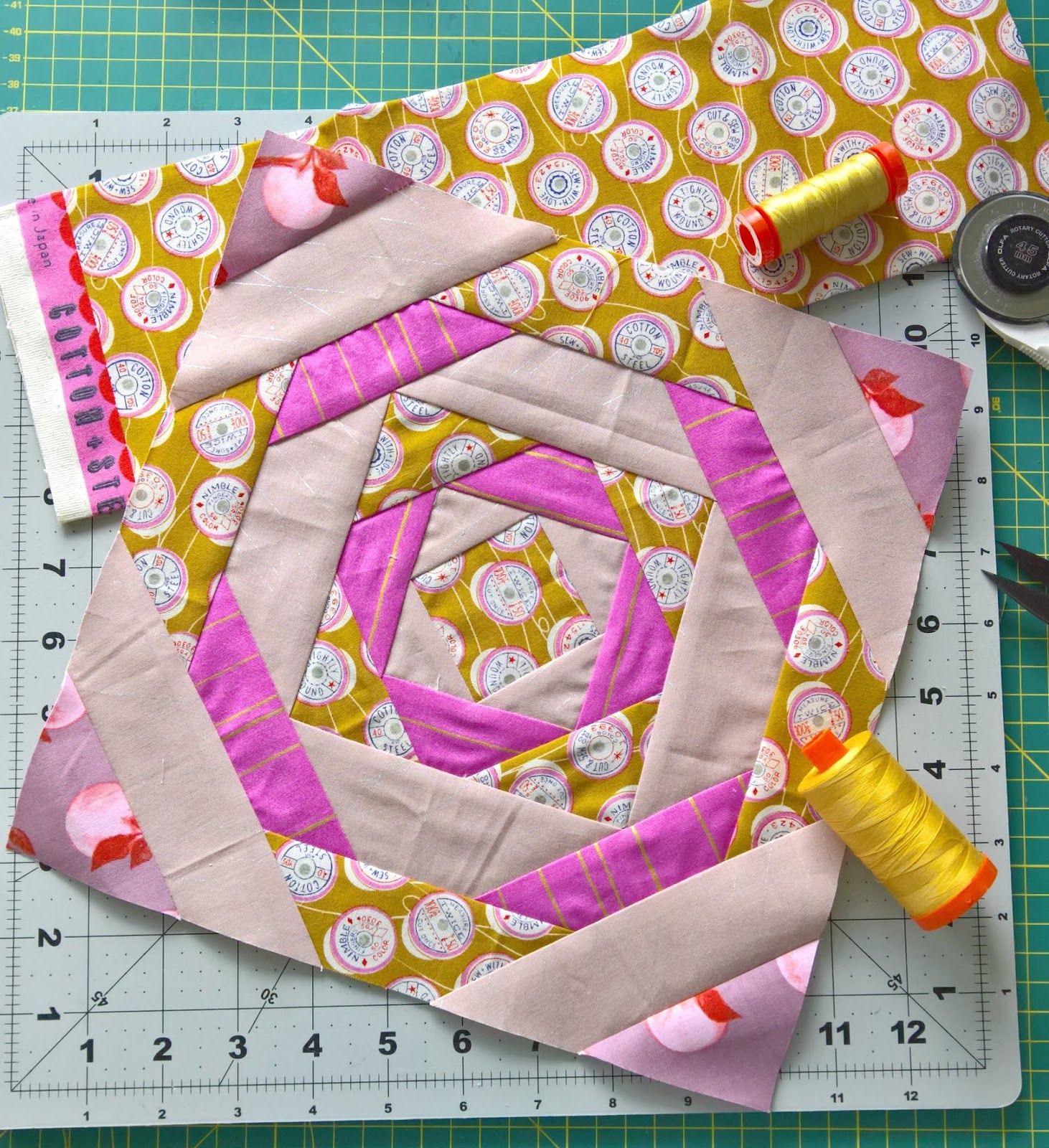 September's Quiltdelight : (Patchwork- Wegweiser) Pineapple- Patchwork ...