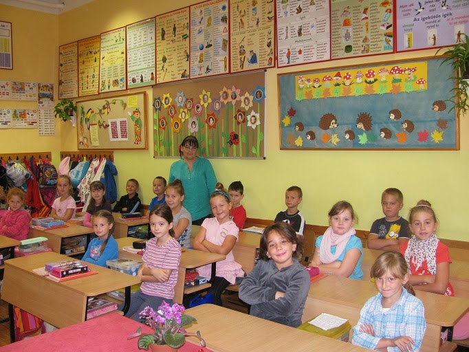 from story to story: Hungarian school presentation