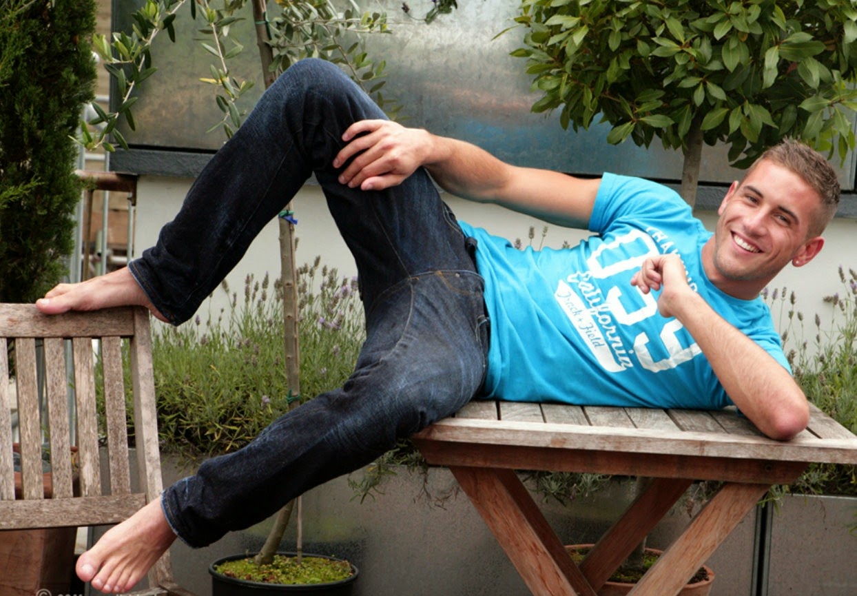 Only Feet: Dan Broughton