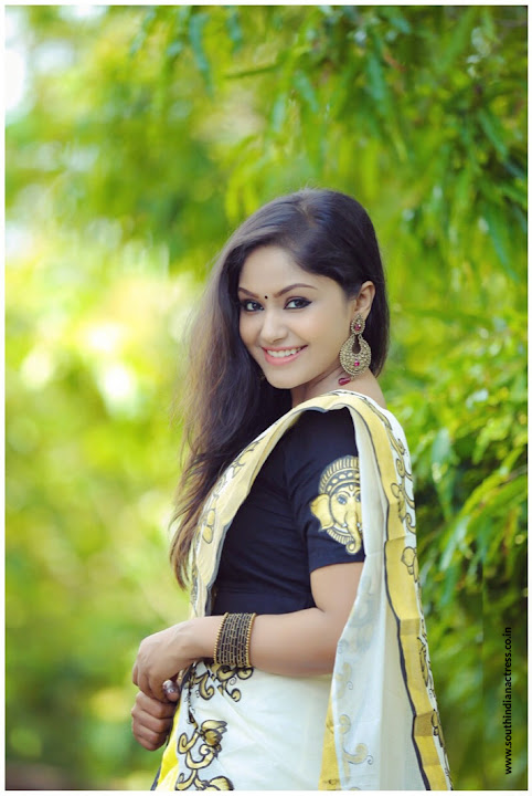 Shritha Sivadas In Kerala Saree South Indian Actress