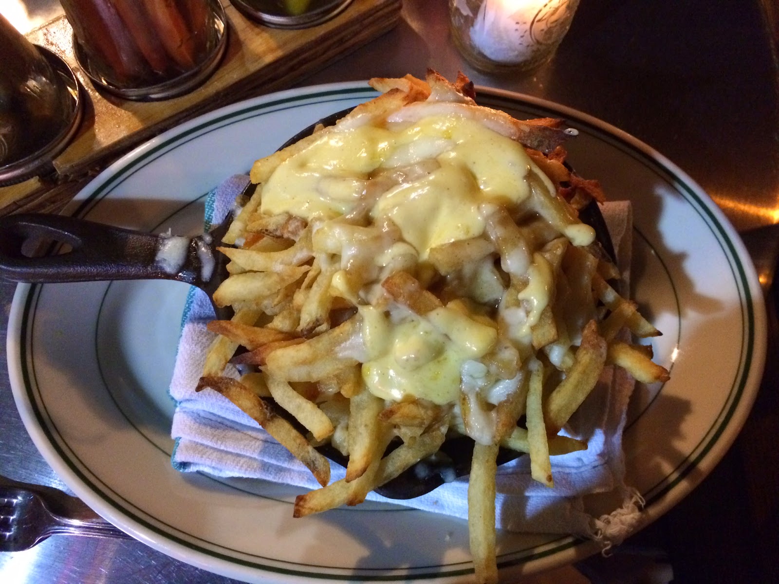 Poutine From Jacob's Pickles / ジェイコブズ ピクルスのプーティン ~ I'm Made of Sugar ...