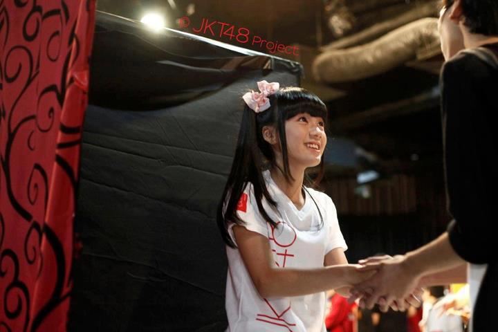 ALL ABOUT of JKT48: Apa Itu Oshi,Oshimen,Oshihen,Daredemo Daisuki,Minna daisuki?