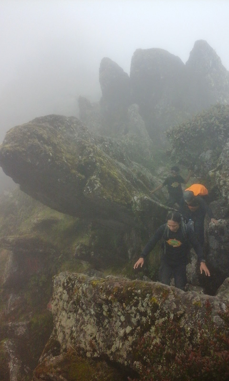 Mapala UMI: Pendakian Dua Puncak Lintas Bawakaraeng ke Lompobattang