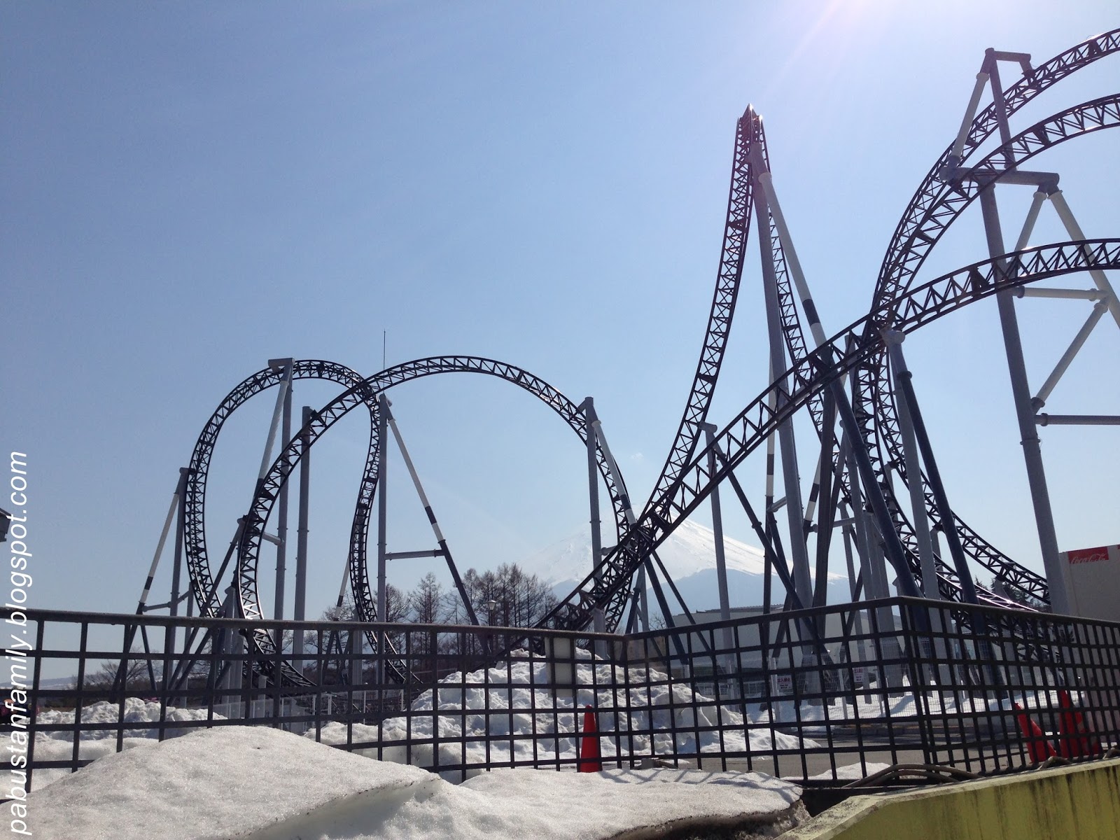 Family Travelogue: Fuji-Q Highland Theme Park, Fujiyoshida, Yamanasha ...