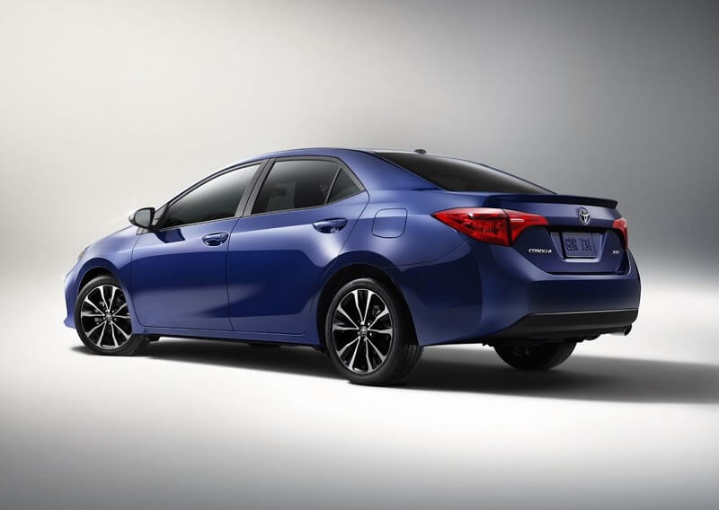 Toyota Corolla Altis 2017 launched at starting price of Rs.15.87 lakh ...