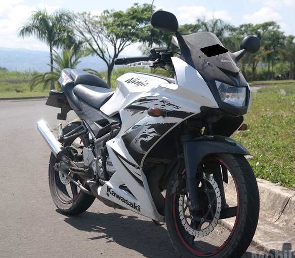Kawasaki ninja RR ~ Showroom Motor Bekas Yogyakarta