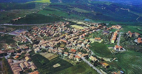 Perchè Torrenieri non dedica una via, una piazza, uno spazio qualsiasi ...