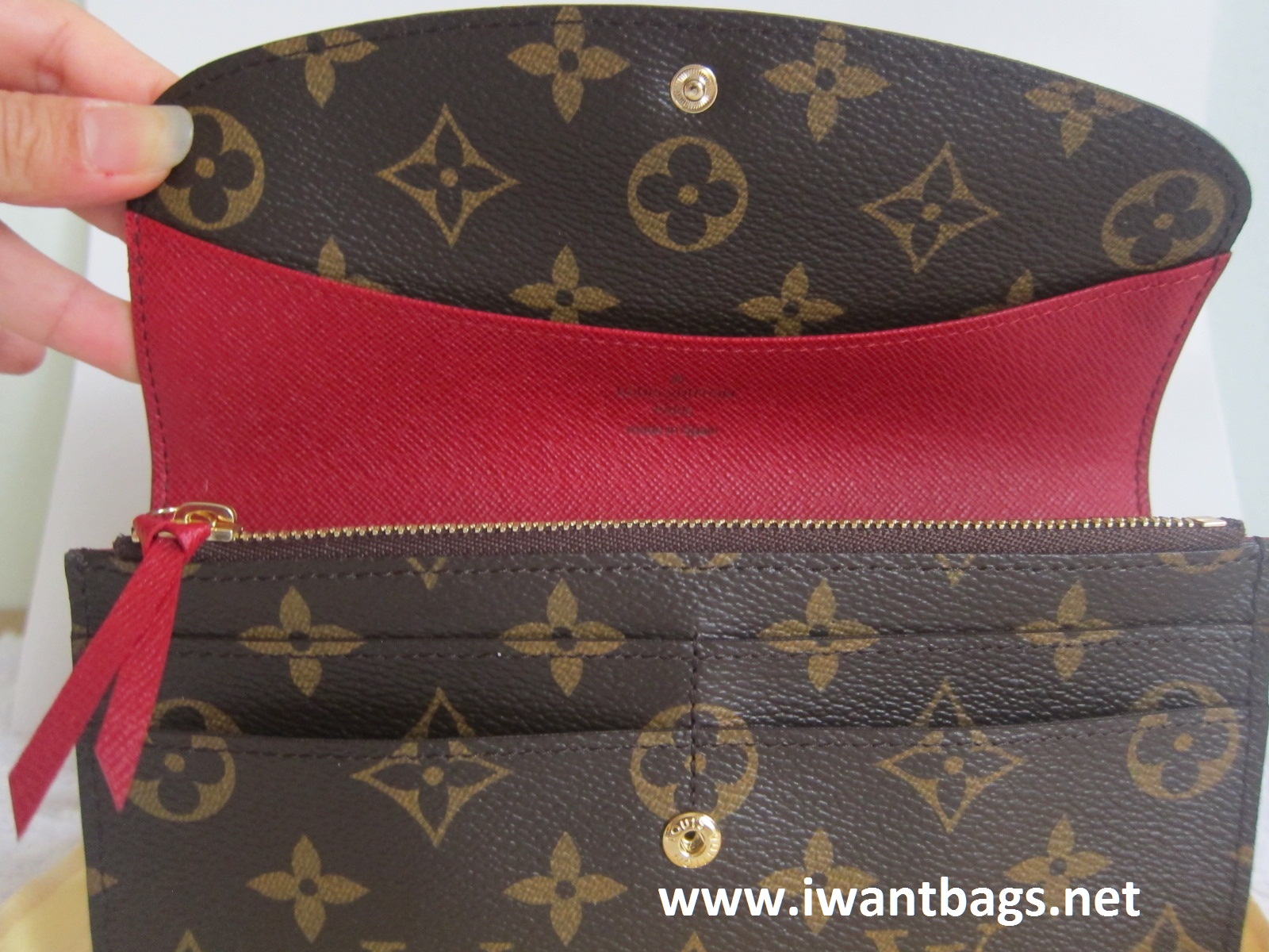 Louis Vuitton Emilie Wallet - Rouge