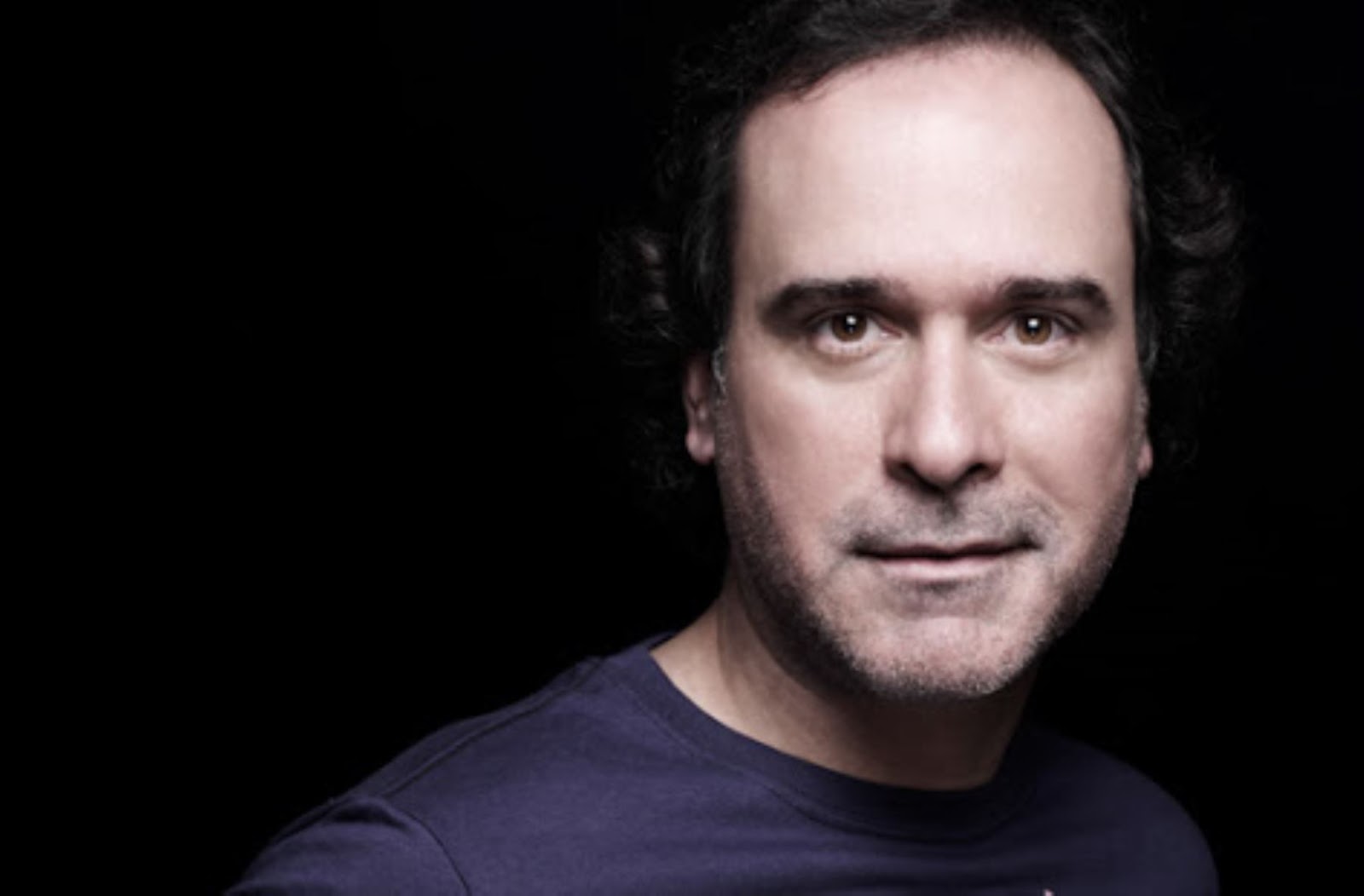 Entrevista CON Paul Vega